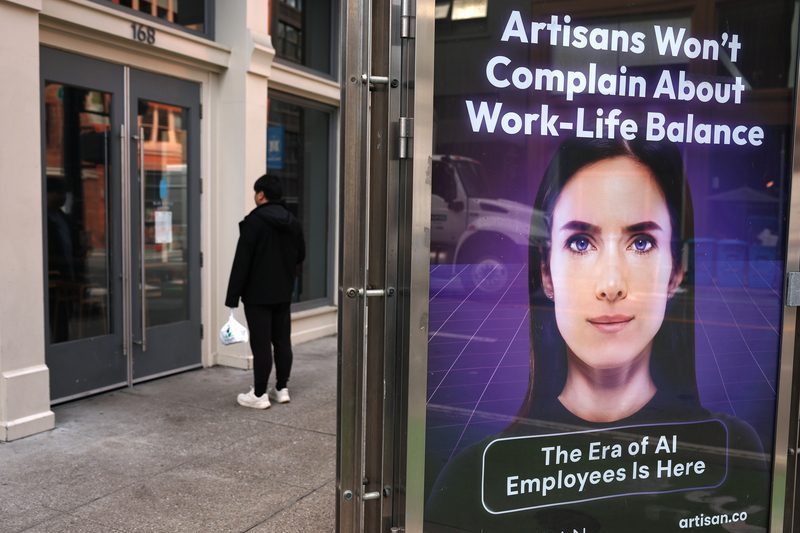 Waking up to the reality of AI: What to expect in 2025 – Global Relay Intelligence & Practice