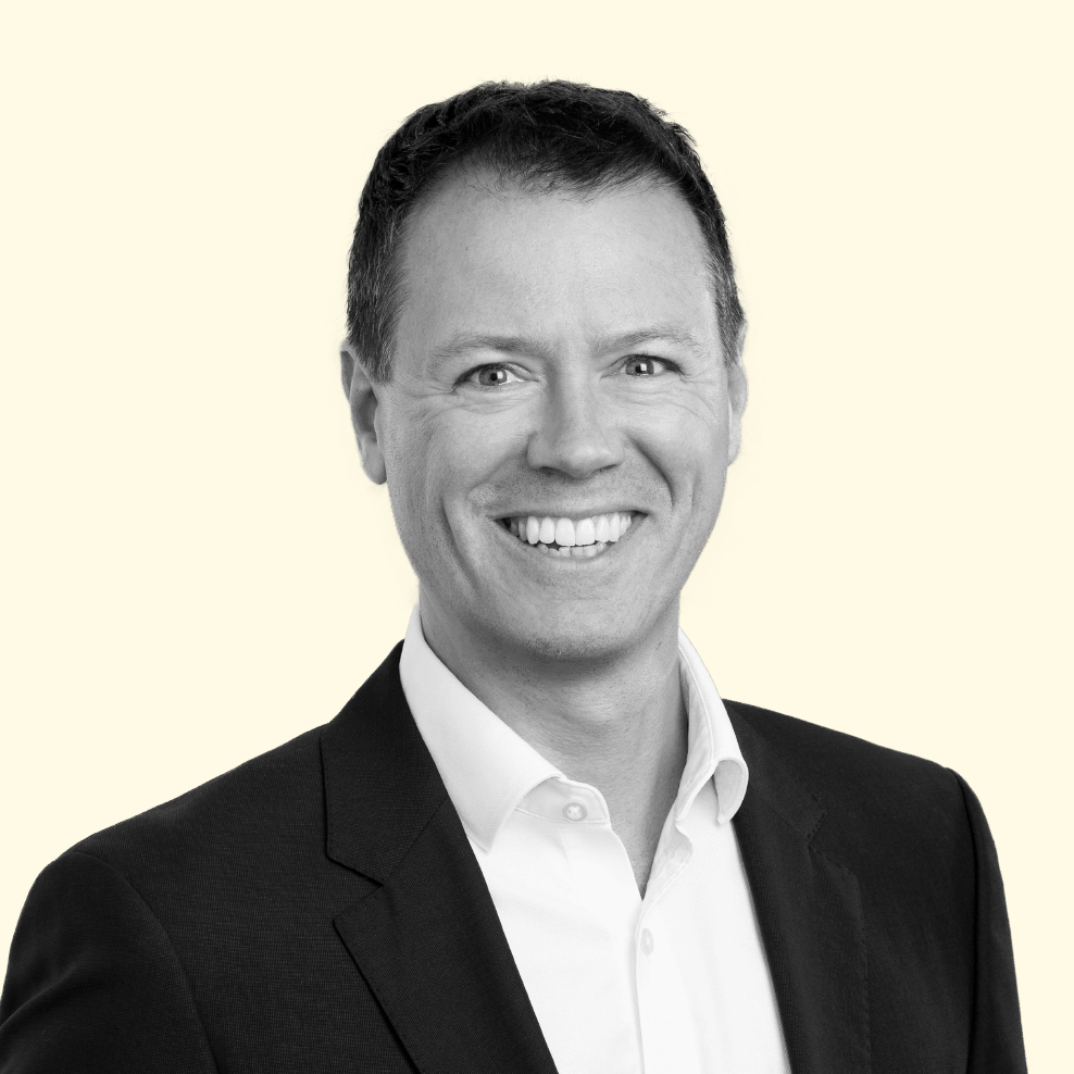 ChristopherHitchins – Global Relay Intelligence & Practice