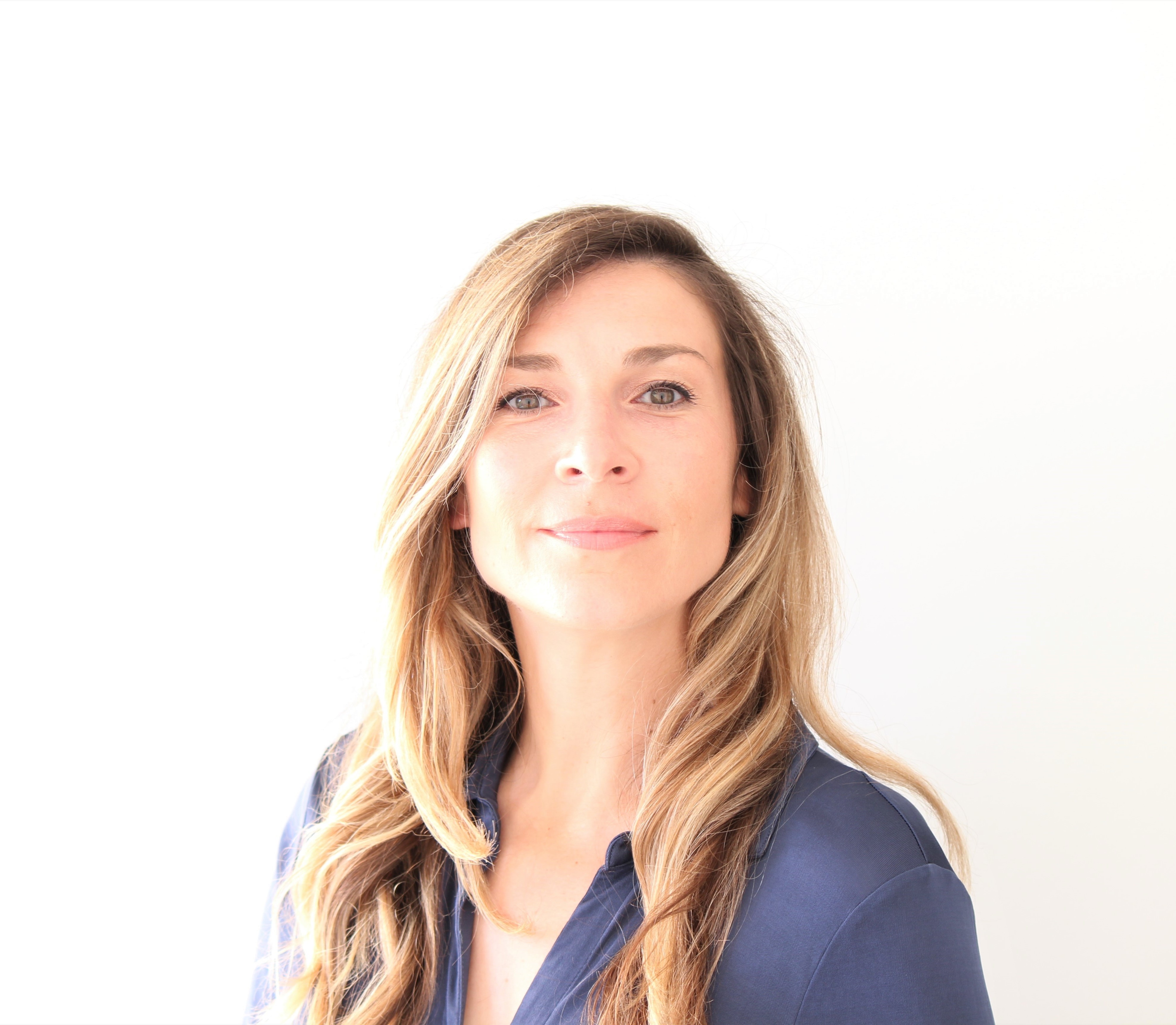 Jelena Savic-Brkic Headshot – Global Relay Intelligence & Practice