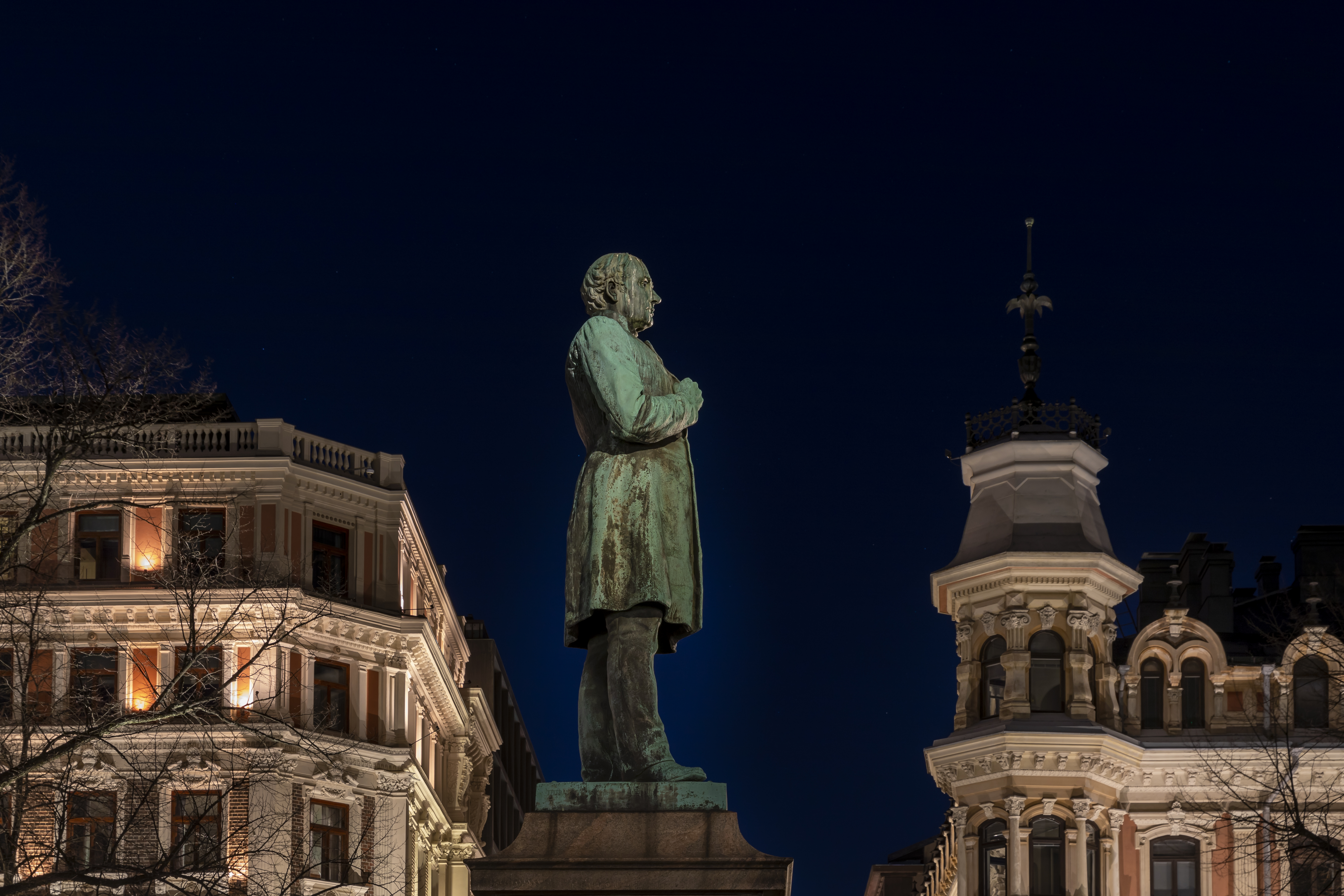 Statue of J.L.Runeberg in downtown Helsinki – Global Relay Intelligence ...